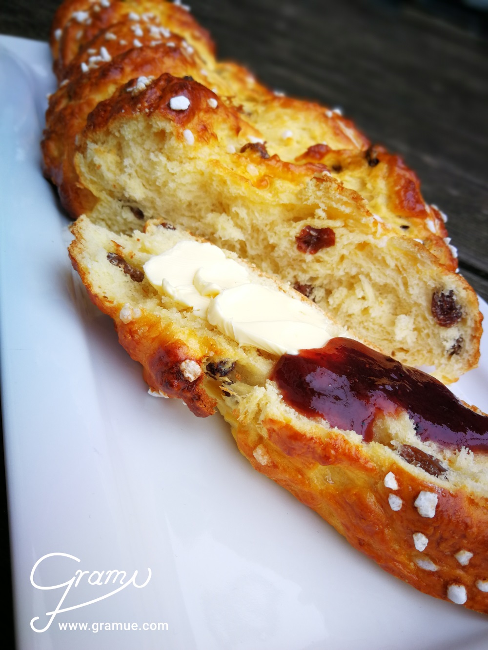 Osterstriezel – Gramue Is More